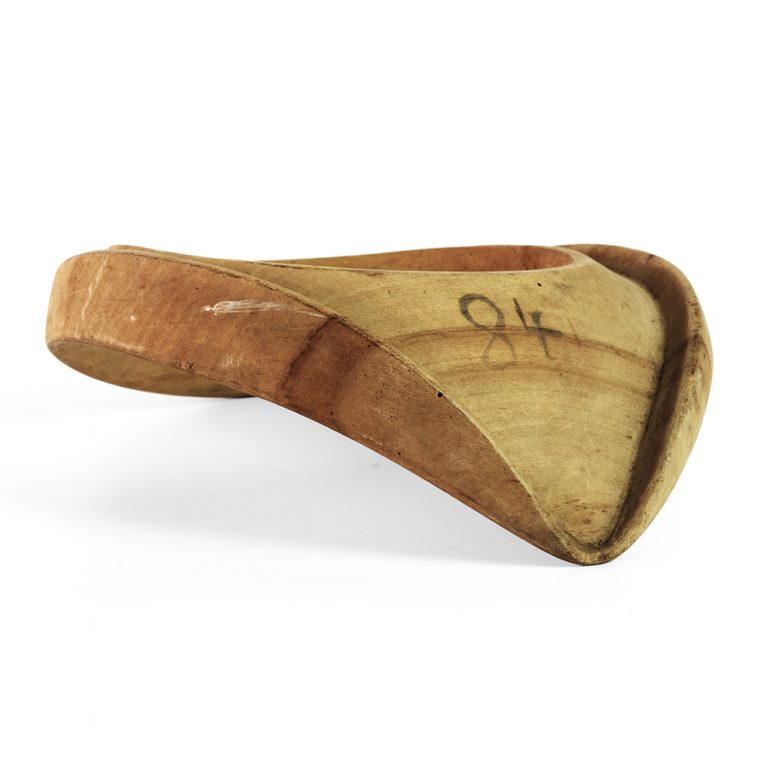 Hat Block No.193 Theatrical Pointy Brim – Hat Block Library